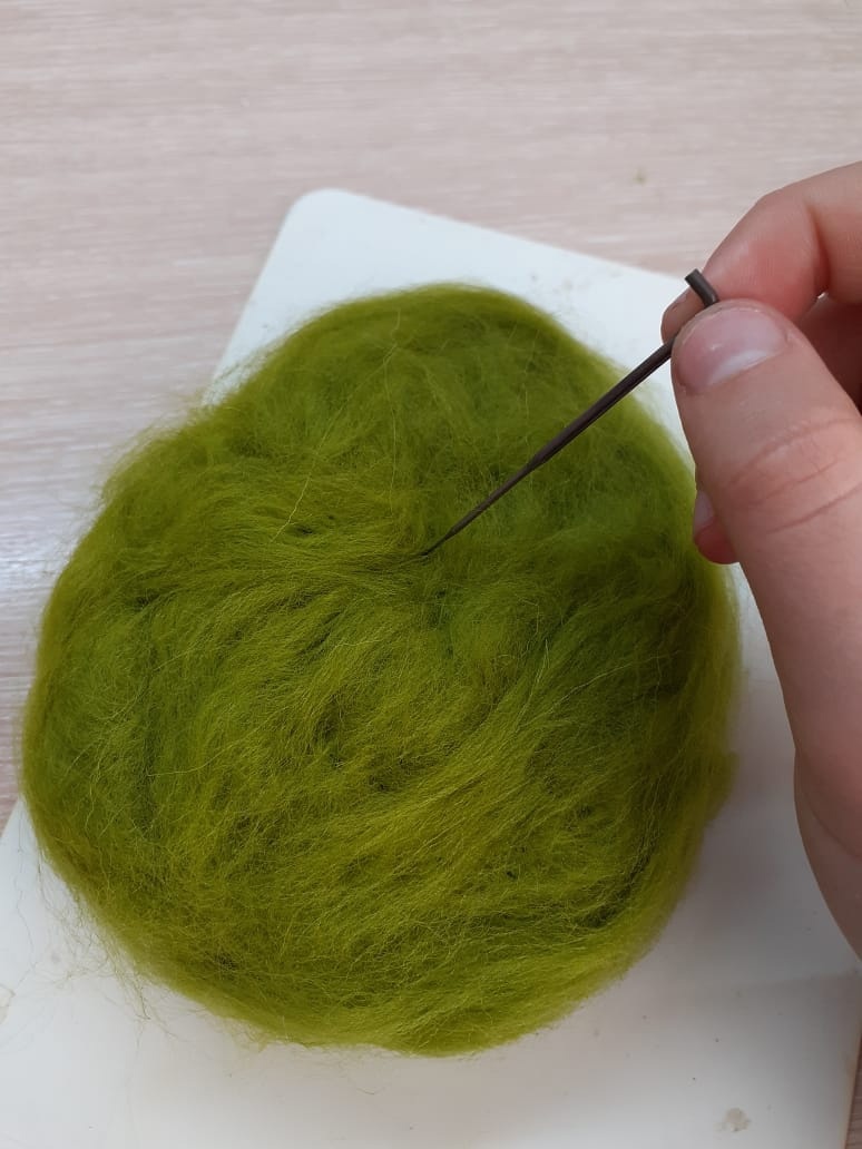 Пасхальное яйцо из шерсти Большая Переменка